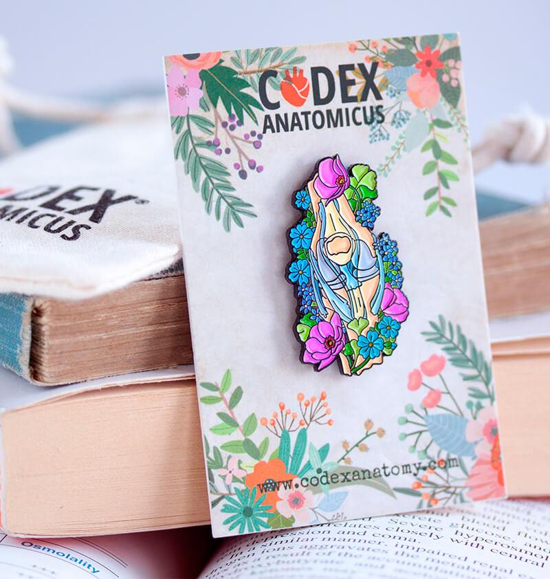 Anatomical knee enamel pin - Medical Gift - Codex Anatomicus
