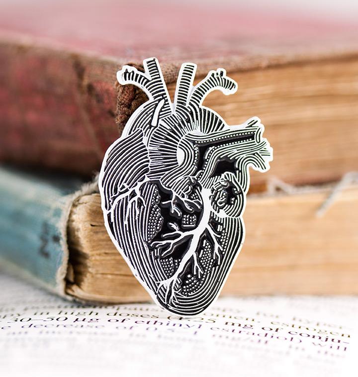 Anatomical heart enamel pin - Codex Anatomicus