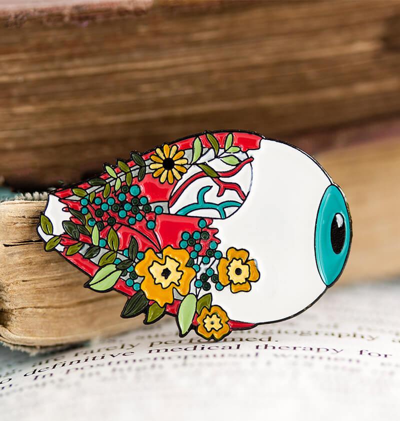 Anatomical eye enamel pin - Codex Anatomicus